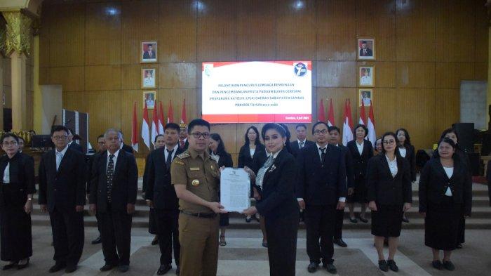 Bupati Satono Kukuhkan Pengurus Pesparani Kabupaten Sambas - Tribunpontianak.co.id