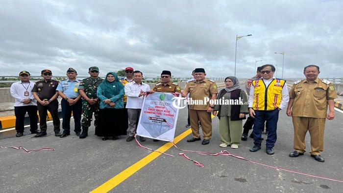Jembatan Sungai Sambas Besar Resmi Bisa Dilalui, Ini Kendaraan yang Dilarang Melintas ...
