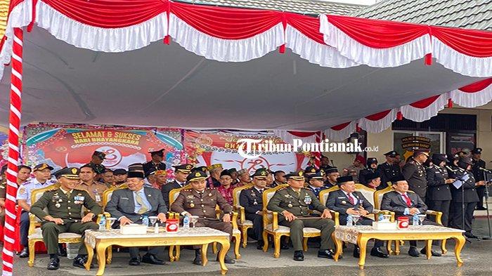 Bupati Satono Hadiri Upacara HUT -78 Polri di Mapolres Sambas - Tribunpontianak.co.id