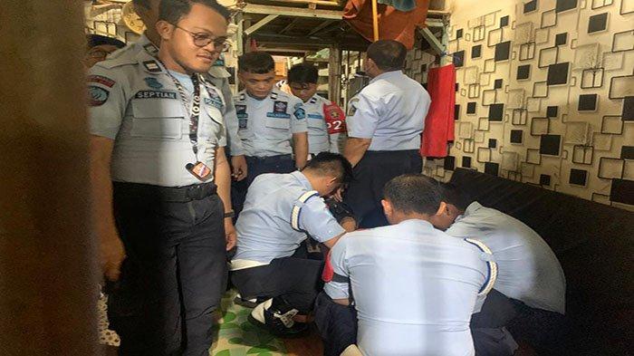 Deteksi Dini Gangguan Keamanan dan Ketertiban, Karutan Pontianak Geledah Kamar Warga Binaan ...