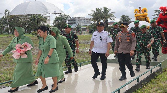 Wakapolres Singkawang Hadiri Kunjungan Kerja Danrem 121/Abw di Wilayah Kota Singkawang ...