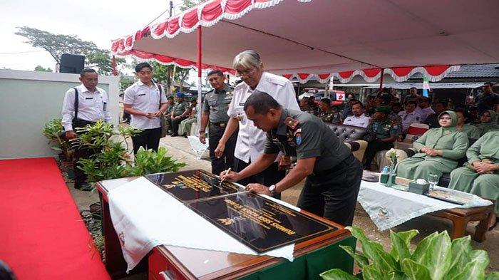 Resmikan Rumdis SBSN Sintang, Danrem Brigjen TNI Pribadi Jatmiko Pesan Rawat dan Jaga dengan ...