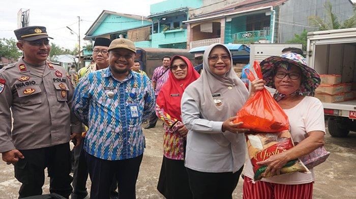 Jelang Imlek 2024, Pemkab Mempawah Gelar Operasi Pasar di Jongkat - Tribunpontianak.co.id