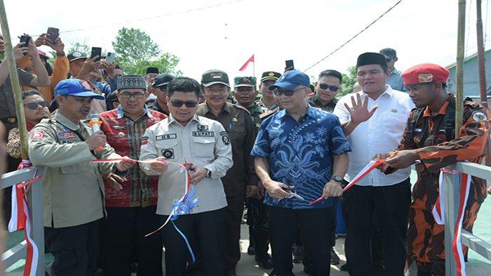 Resmikan 2 Jembatan di Selakau, Bupati Satono Harap Masyarakat Jaga dan ...