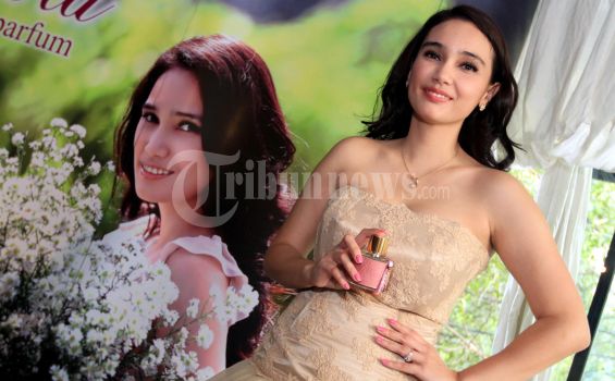 Wah! Febi Febiola Jualan Parfum - Tribunpontianak.co.id