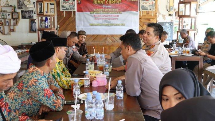 Laksanakan Jumat Curhat dengan Tokoh Masyarakat, Ini Harapan Kapolres Kapuas Hulu ...