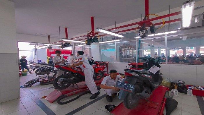 Gebyar Ganti Oli di AHASS Kalbar Berhadiah Honda Stylo 160 ...