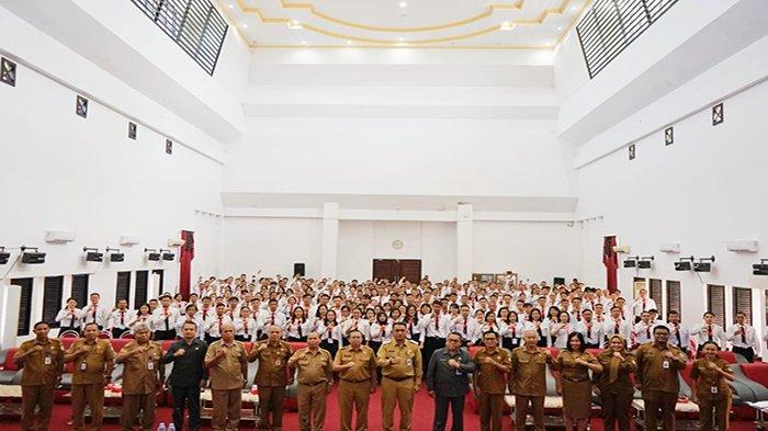 Buka Orientasi Untuk PPPK Tahun 2024, Ini Pesan Pj Bupati Landak - Tribunpontianak.co.id