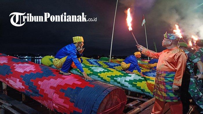 Wakili Gubernur, Sekda Harrison Buka Secara Resmi Festival Meriam ...