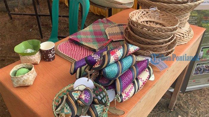 Produk Lokal Hasil Hutan Bukan Kayu oleh Masyarakat Hadir, Bupati ...