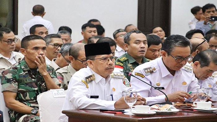 Ikuti Rakor Tingkat Kalbar, Pj Bupati Ismail Paparkan Langkah Penanganan Karhutla di Mempawah ...