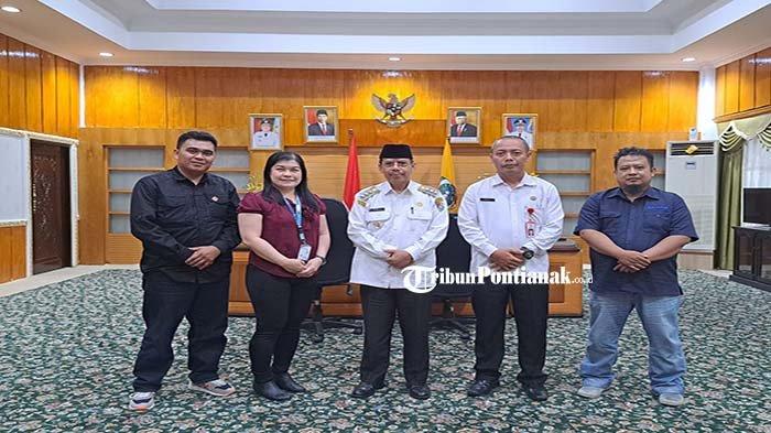 Pj Bupati Mempawah Sambut Hangat Silaturahmi Tribun Pontianak, Bahas Pelaksanaan Tribun Awards ...
