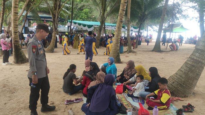 Kapolsek Jawai Selatan ajak Masyarakat jaga Kamtibmas Aman dan Kondusif Menjelang Pilkada 2024 ...