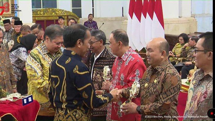 Pemkab Landak Raih Penghargaan TPID Berprestasi Tahun 2022 Tingkat Kab/Kota Wilayah Kalimantan ...