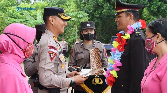 Kapolres Kubu Raya Pimpin Upacara Wisuda Purna Bhakti Personel Polres Kubu Raya ...