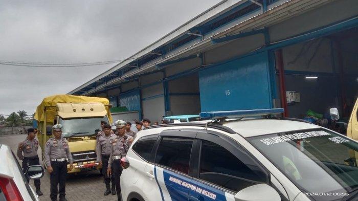 Kamseltibcar Lantas Polresta Pontianak Kawal Sampul Surat Pemilu 2024 hingga Tujuan ...