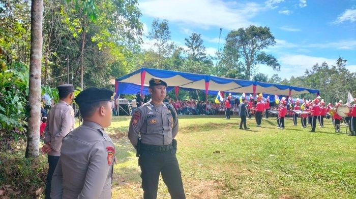 Personel Polres Sekadau Amankan Pembukaan Keling Kumang Festival dan ...