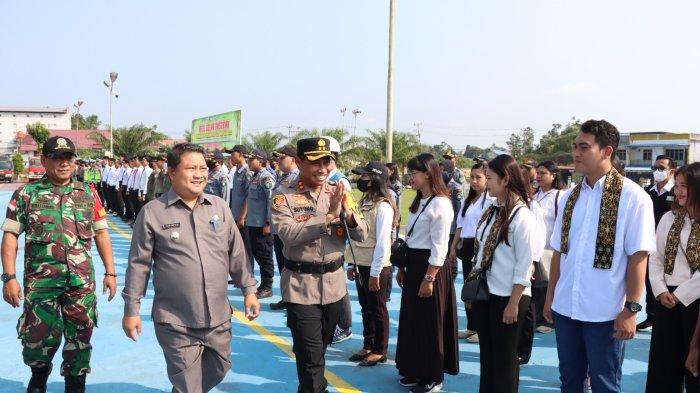 Kapolres Sekadau Pimpin Apel Gelar Pasukan Operasi Ketupat Kapuas 2023 - Tribunpontianak.co.id