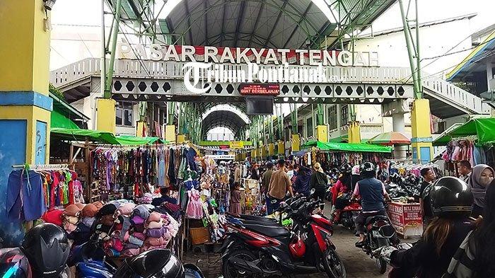 Jelang Natal dan Tahun Baru, Pasar Tengah Pontianak Masih Sepi Pembeli ...