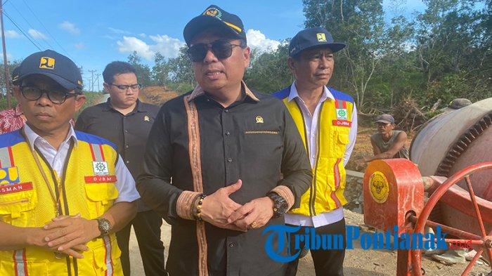 Lasarus Tinjau 2 Proyek Inpres Jalan Daerah di Melawi dan Sintang ...