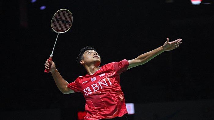 Live Score Badminton Hasil Anthony Sinisuka Ginting vs Viktor Axelsen Malaysia Open 2022 ...