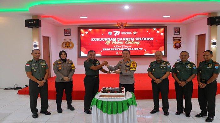 Danrem 121/Abw Pimpin Rombongan PJU Sambangi Mapolres Sintang - Tribunpontianak.co.id