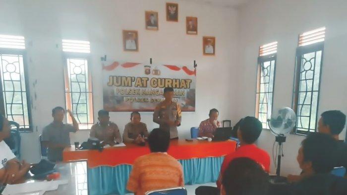 Polsek Nanga Taman Jawab Keluhan Masyarakat Terkait Kamtibmas di Kegiatan Jumat Curhat ...