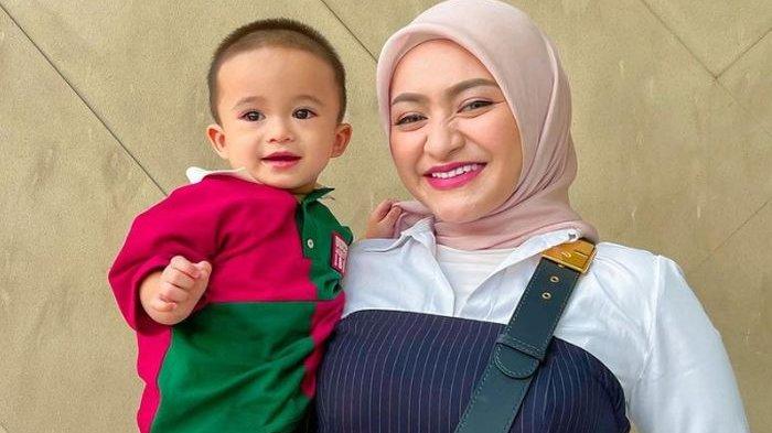 Rincian Biaya Bulanan yang Dihabiskan Nathalie Holscher untuk Adzam ...