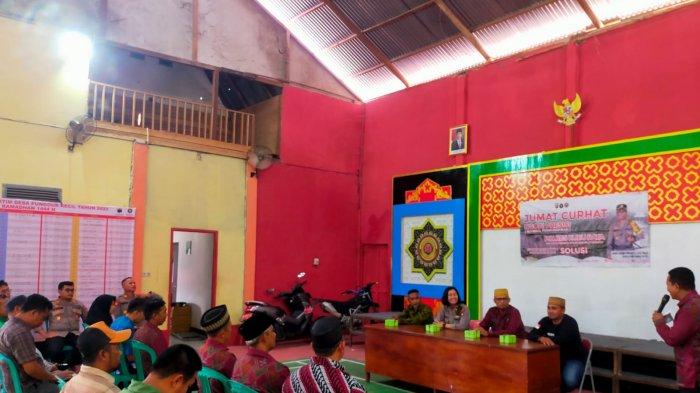 Polres Kubu Raya Gelar Jumat Curhat, Ajak Warga Punggur Kecil Stop Pembakaran Hutan dan Lahan ...