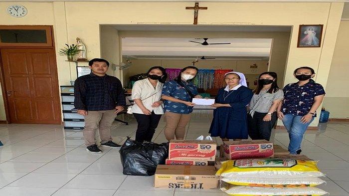 Peringati Hari Ibu, Astra Motor Kalbar Kunjungi Panti Jompo Graha ...