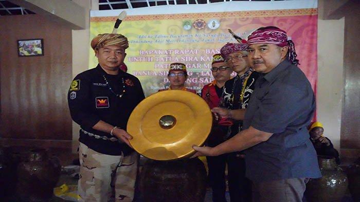 Melanggar Adat Karena Buka Lahan Tanpa Izin, Patih Jaga Pati Pimpin ...