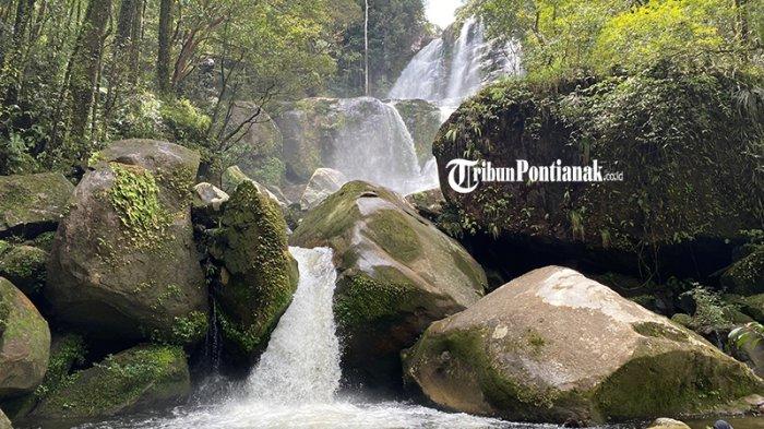 Menembus Hutan dan Sungai, Perjalanan Menuju Riam Kuweg Bengkayang ...