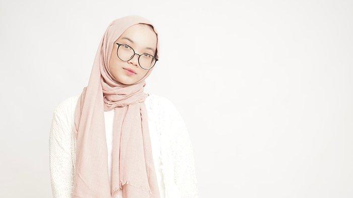 Risna Nur Shapira, Mahasiswa UNTAN Pontianak Raih Berbagai Prestasi di ...