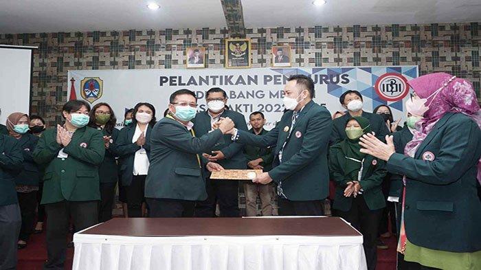 Pengurus IDI Kabupaten Melawi Periode 2022-2025 Resmi Dilantik - Tribunpontianak.co.id