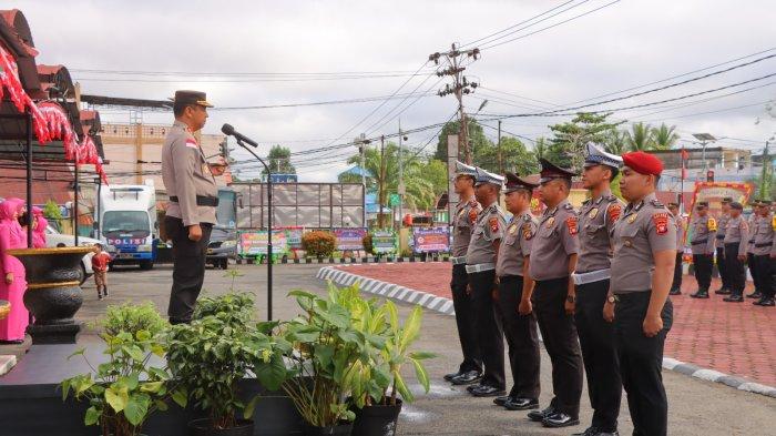 40 Personel Jajaran Polres Sintang Naik Pangkat, Kapolres: Pendorong Personel lebih Bersemangat ...
