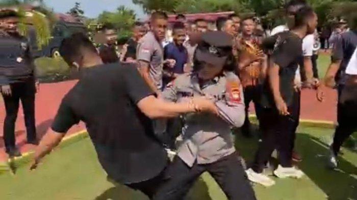 Persiapan Pengamanan Pemilu 2024, Personel Polwan Polres Mempawah Dibekali Ilmu Beladiri Polri ...