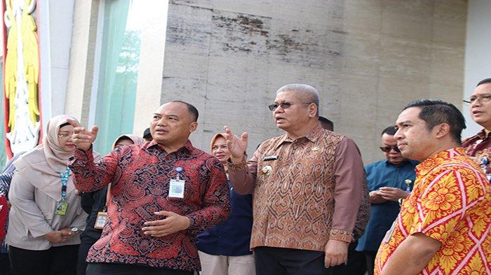 Tinjau Pasar PLBN Entikong, Harisson Harap jadi Pusat Perekonomian Baru ...