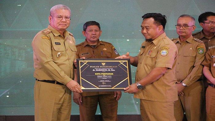 Pemkot Pontianak Sabet Penghargaan Pembangunan Kota Terbaik Tingkat Provinsi Kalbar ...