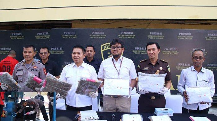 Musnahkan 9,152 Kilogram Narkotika Jenis Ganja asal Medan, Polda Kalbar ... Musnahkan 9,152 Kilogram Narkotika Jenis Ganja asal Medan, Polda Kalbar ...