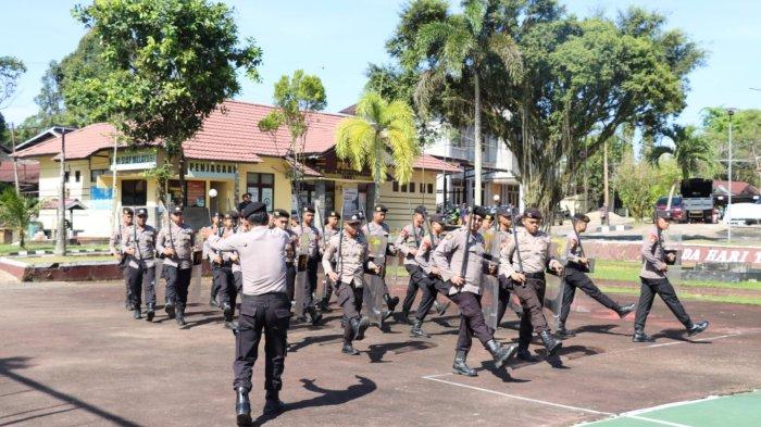 Kesiapan Menjaga Kamtibmas Jelang Agenda Nasional 2024, Polres Melawi Gelar Latihan Dalmas Inti ...