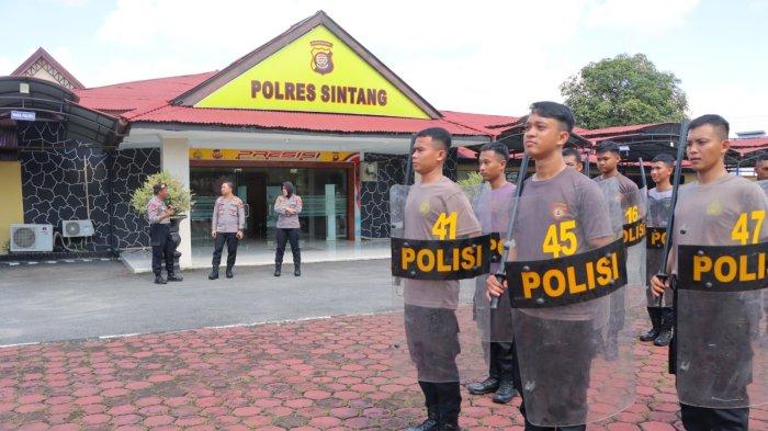 Antisipasi Gangguan Kamtibmas Jelang Pemilu Serentak Tahun 2024, Polres Sintang Gelar Latihan ...