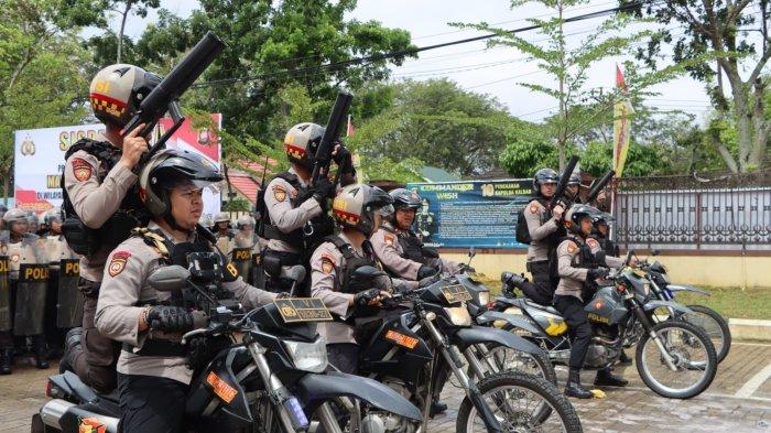 Polresta Pontianak Gelar Simulasi Tahapan Parsial Sispamkota Menjelang Pilkada Serentak 2024 ...