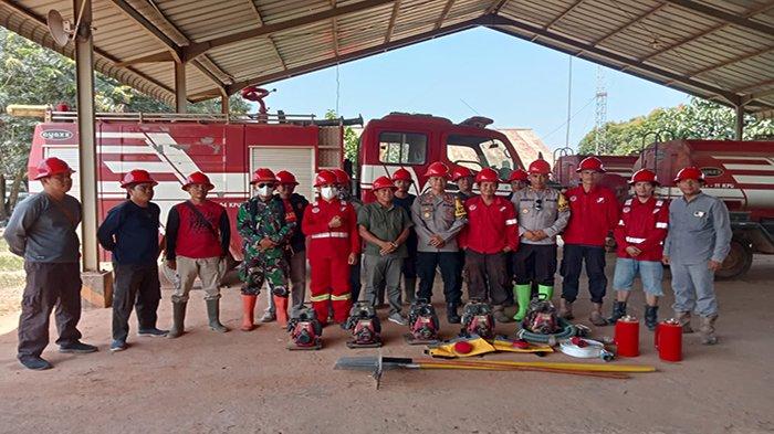 Antisipasi Karhutla, TNI-Polri dan PT PSP Lakukan Latihan Damkar ...