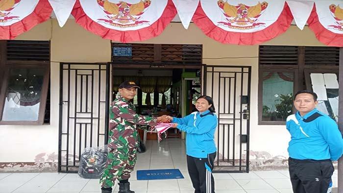 Satgas Pamtas Yonif 645/GTY Berikan Bantuan Sargal untuk Warga Perbatasan - Tribunpontianak.co.id