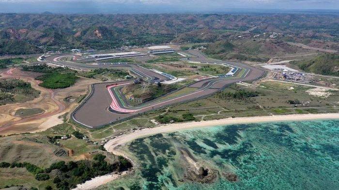 RESMI Berubah Jadwal MotoGP Mandalika 2024 Terbaru di Jam Tayang Live Trans7 Hari Minggu Ini ...