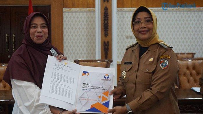 Pemkab Mempawah Terima Hasil Penilaian Kepatuhan Pelayanan Publik 2023 dari Ombudsman Kalbar ...