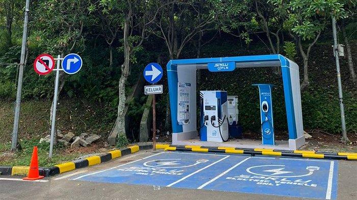 Resmi! Biaya Charge Mobil Listrik di SPKLU Seluruh Indonesia ...
