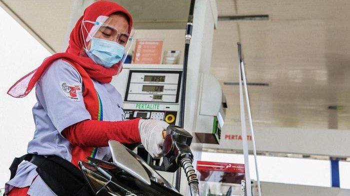 Mundur! Aturan Baru Isi BBM Subsidi Pertalite Resmi Dibatasi Per 1 November 2024 di SPBU Cek ...