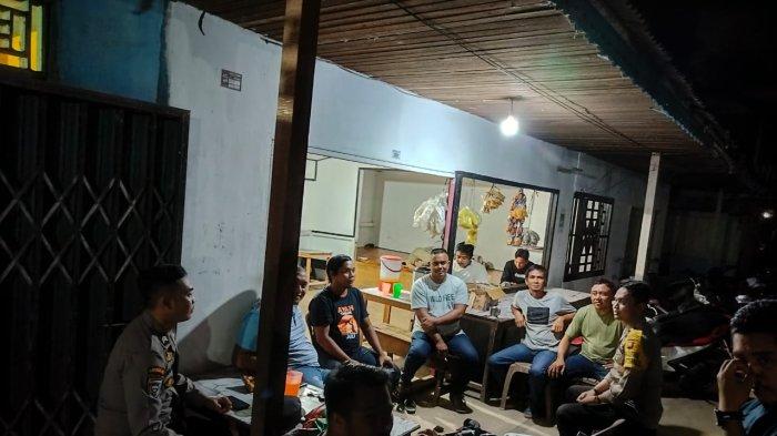 Patroli Dan Sambang Personel Polsek Sayan Berdialog Aktif Bersama