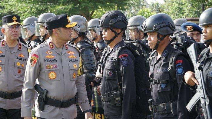 Apel Kesiapan Satbrimob Polda Kalbar dalam Operasi Kepolisian Terpusat Mantap Brata Kapuas 2023 ...